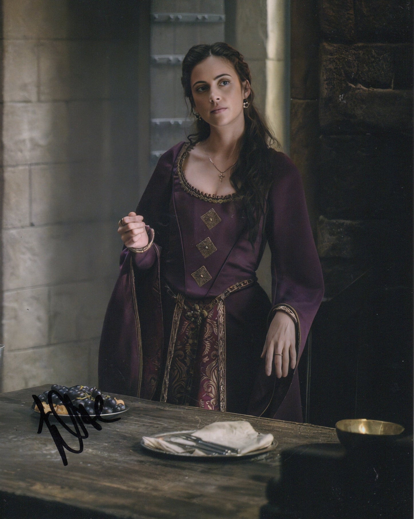 LYDIA PECKHAM SIGNED SEXY ROBIN HOOD 10X8 PHOTO (2) – signingdreams